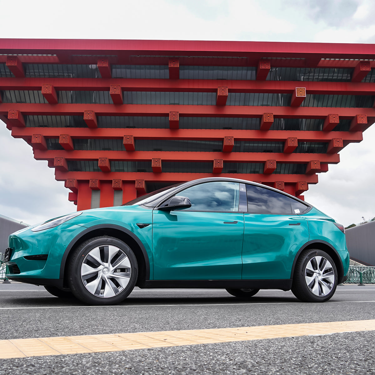 Tesla wrapping: Perfect front door | TeckWrap – Teckwrap International