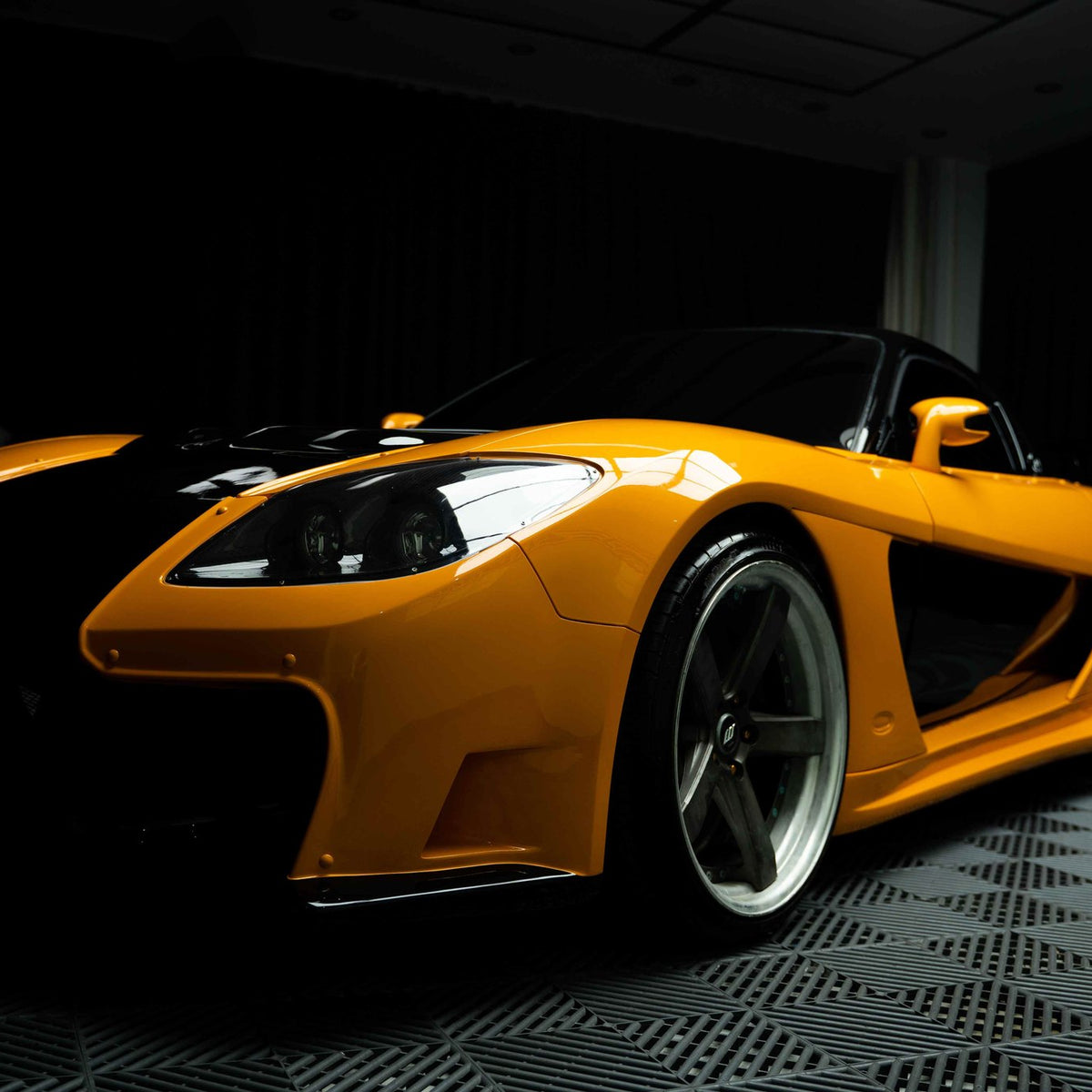 How does ceramic coating affect different vinyl wrap films | TeckWrap ...