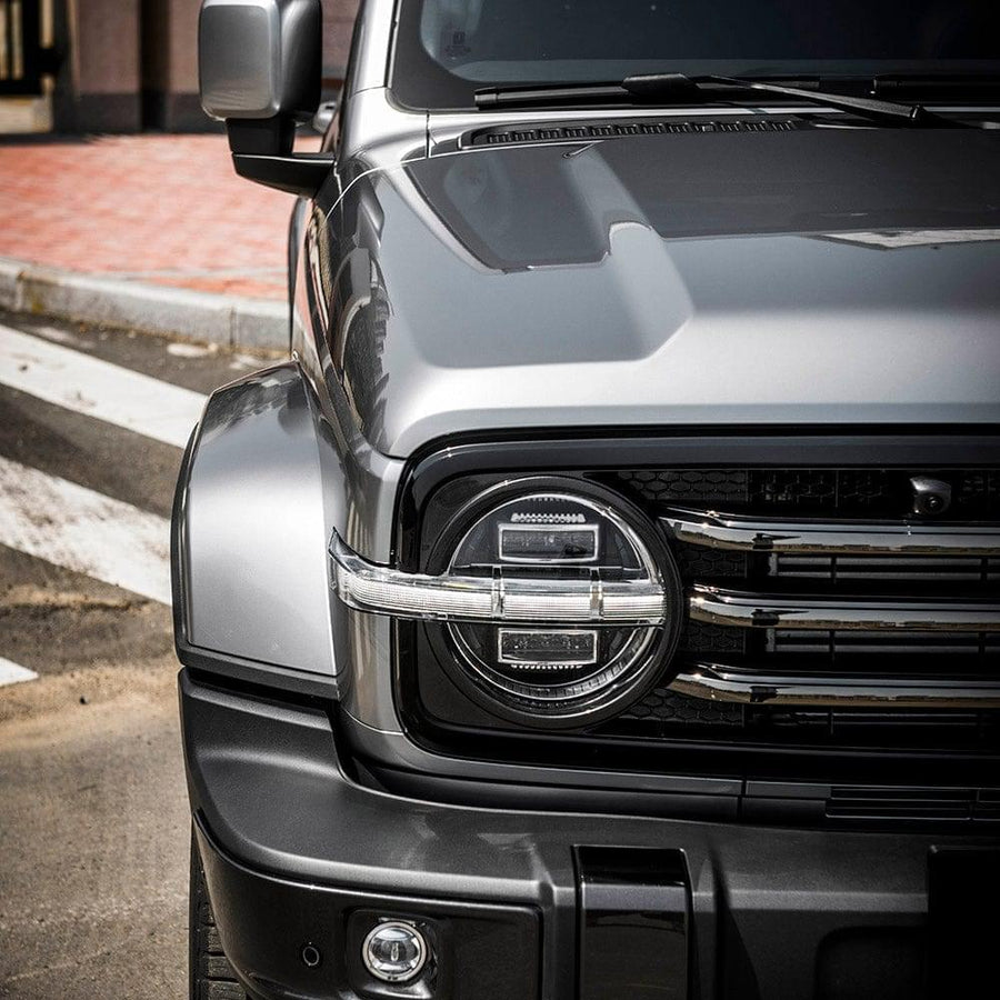 Gloss Metallic Arctic Silver Vinyl Wrap (RB27-HD) – Teckwrap International